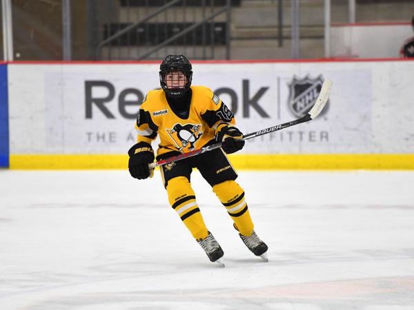 Logan Cooley Commits to Notre Dame