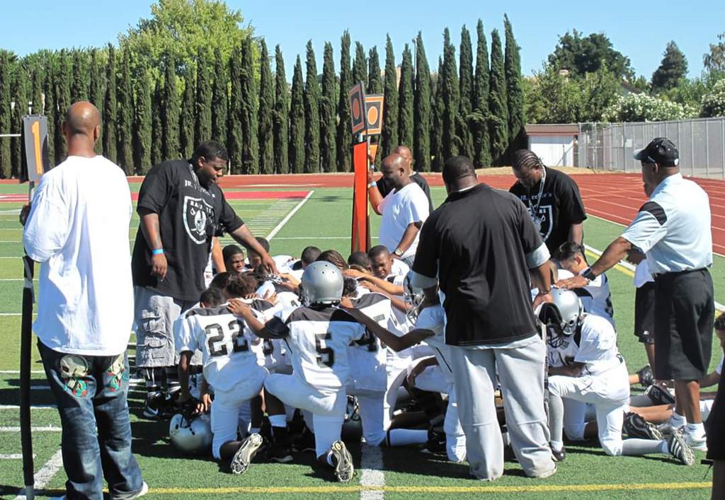 Sacramento Raiders Youth Football Cheer