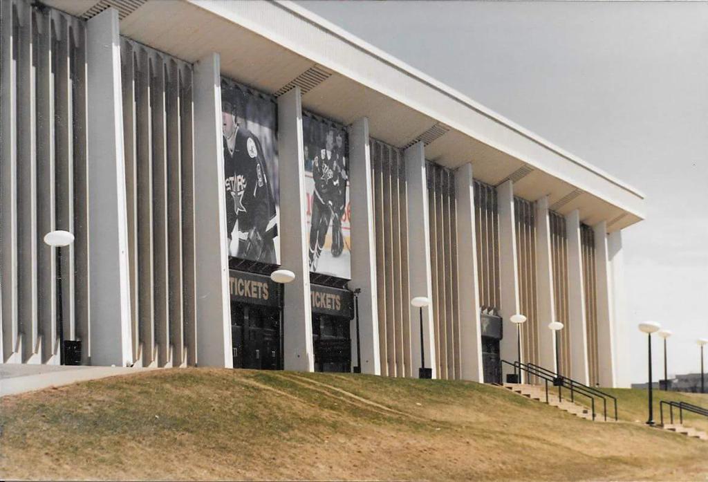 Metropolitan Sports Center/Met Center