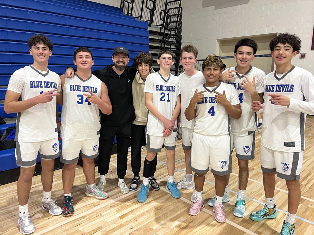 Davis Hoops Basketball Club