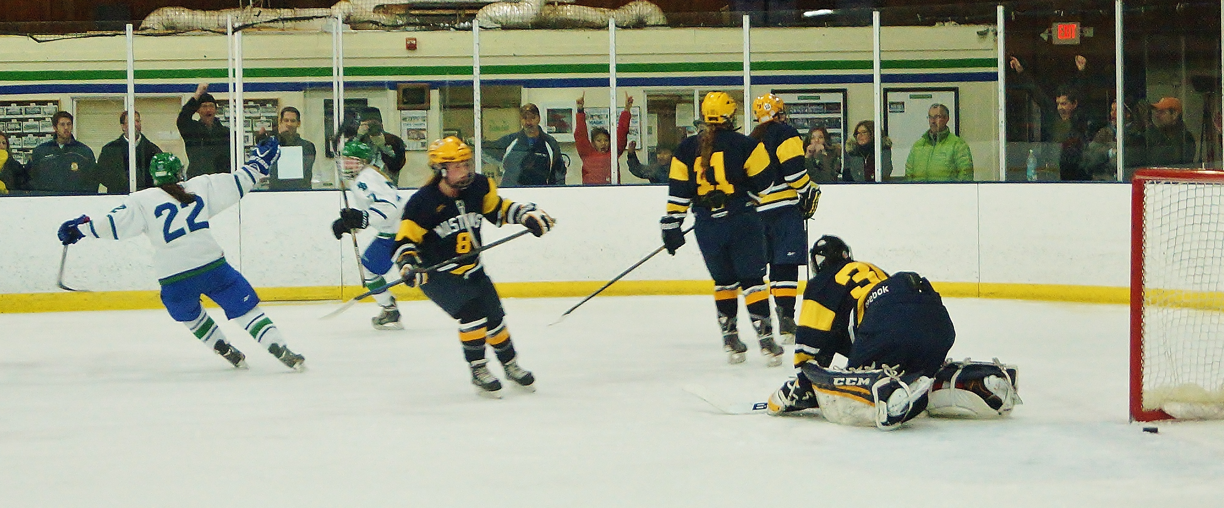 GHS: Blake beats Breck 3-2