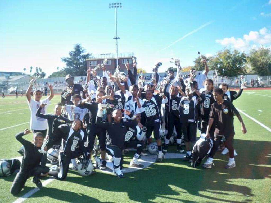 Sacramento Raiders Youth Football Cheer