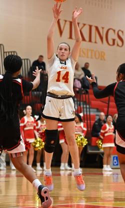 Kayla Holman impressing early for West Chester East; Vikings beat ...
